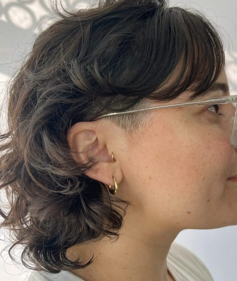 27 Wolf Cuts For Short Hair With Serious Wow Factor